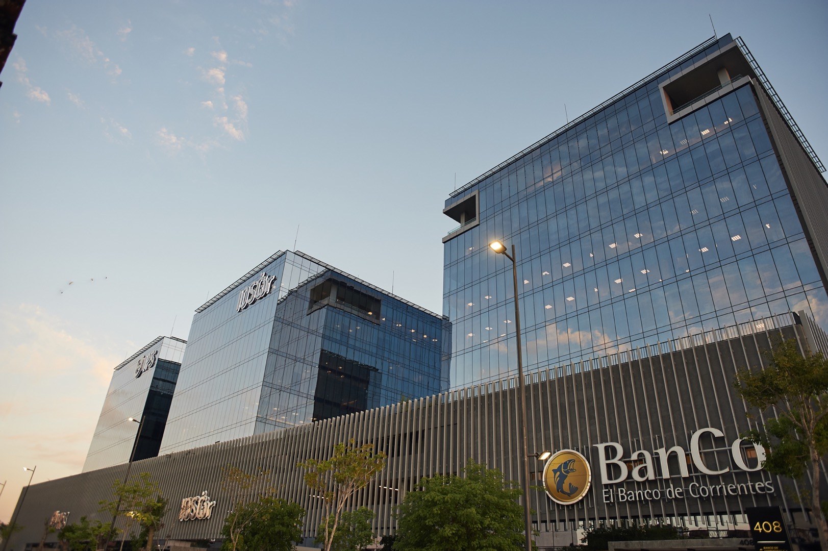 ESARQ | Estudio Swiecicki - Diseño de la arquitectura bancaria